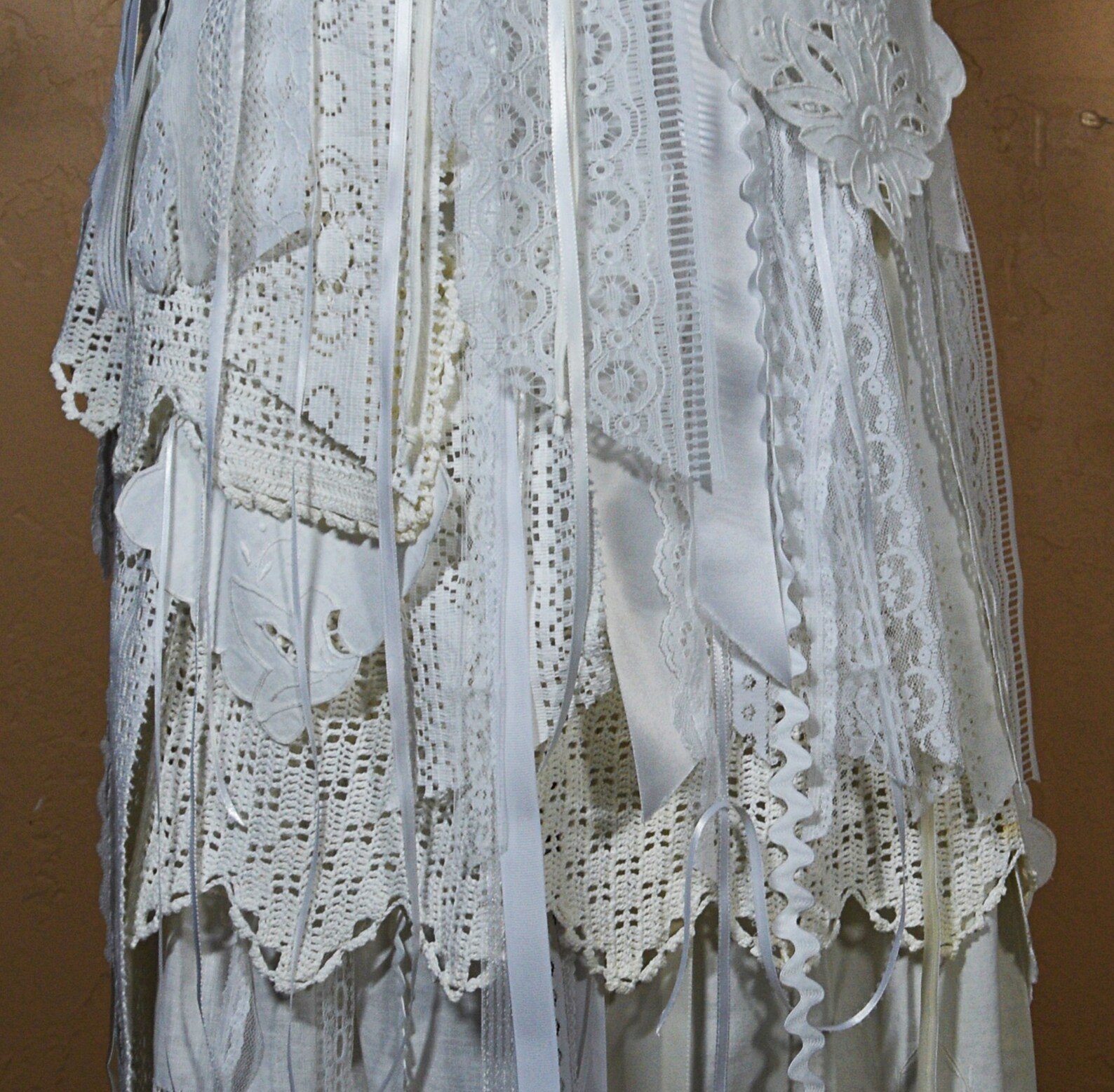 Off White/light Ivory and White Lace, Drawstring, Streamer, Wedding ...