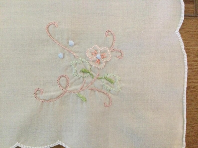 8 Embroidered off White Dinner Napkins - Etsy