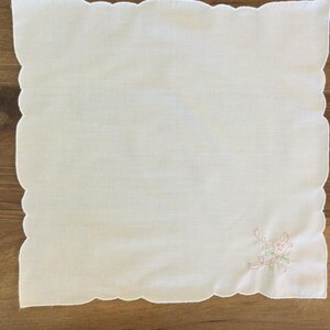 8 Embroidered off White Dinner Napkins - Etsy