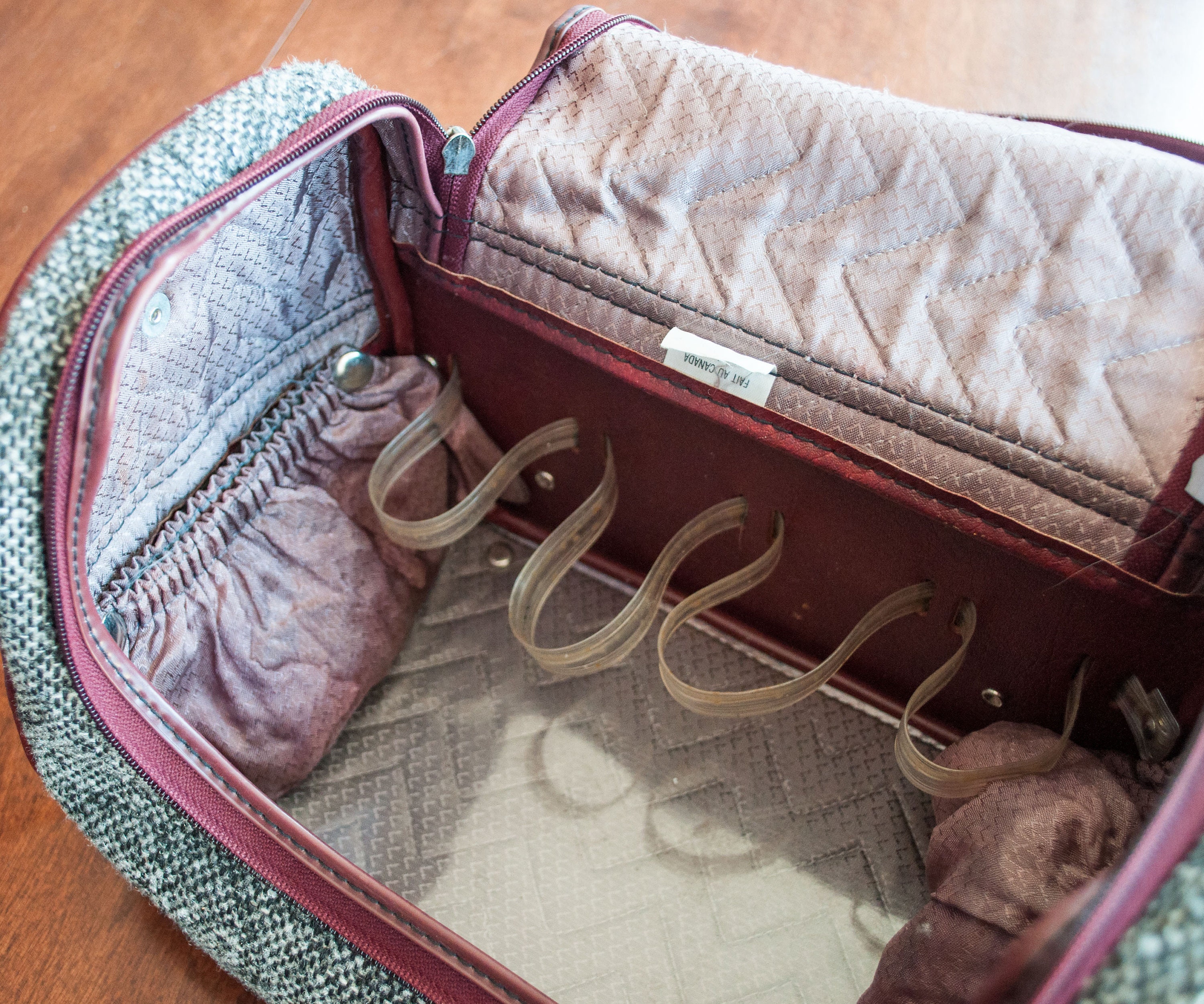 Valise/sac de voyage vintage Dionite gris et rouge trousse - Etsy Canada