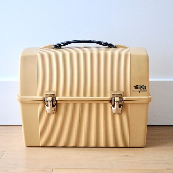 Vintage Lunch Box - Etsy