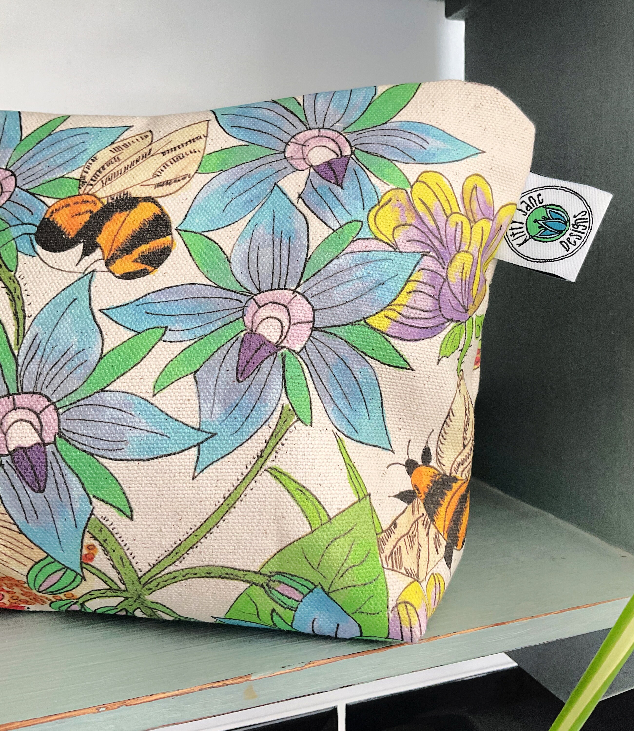 Bee Wash Bag Bumble Bee Toiletries Bag Large Wash Bag - Etsy UK