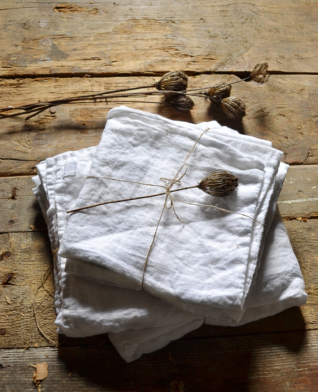 Simple White Complete Linen Bed Set, Duvet Cover, Flat Sheet ...