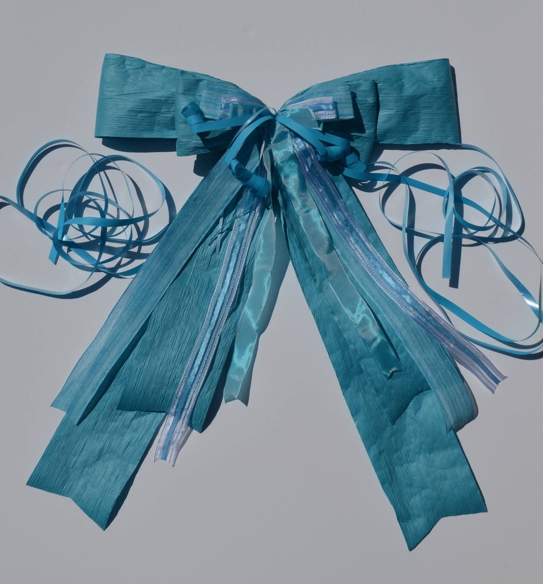Modern, Peppy Giant Bow, Car Gift Bow Made of Crinkle Paper - Etsy
