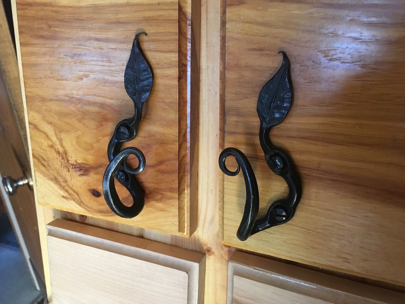 Hand Forged Leaf Hook Pulls - Etsy
