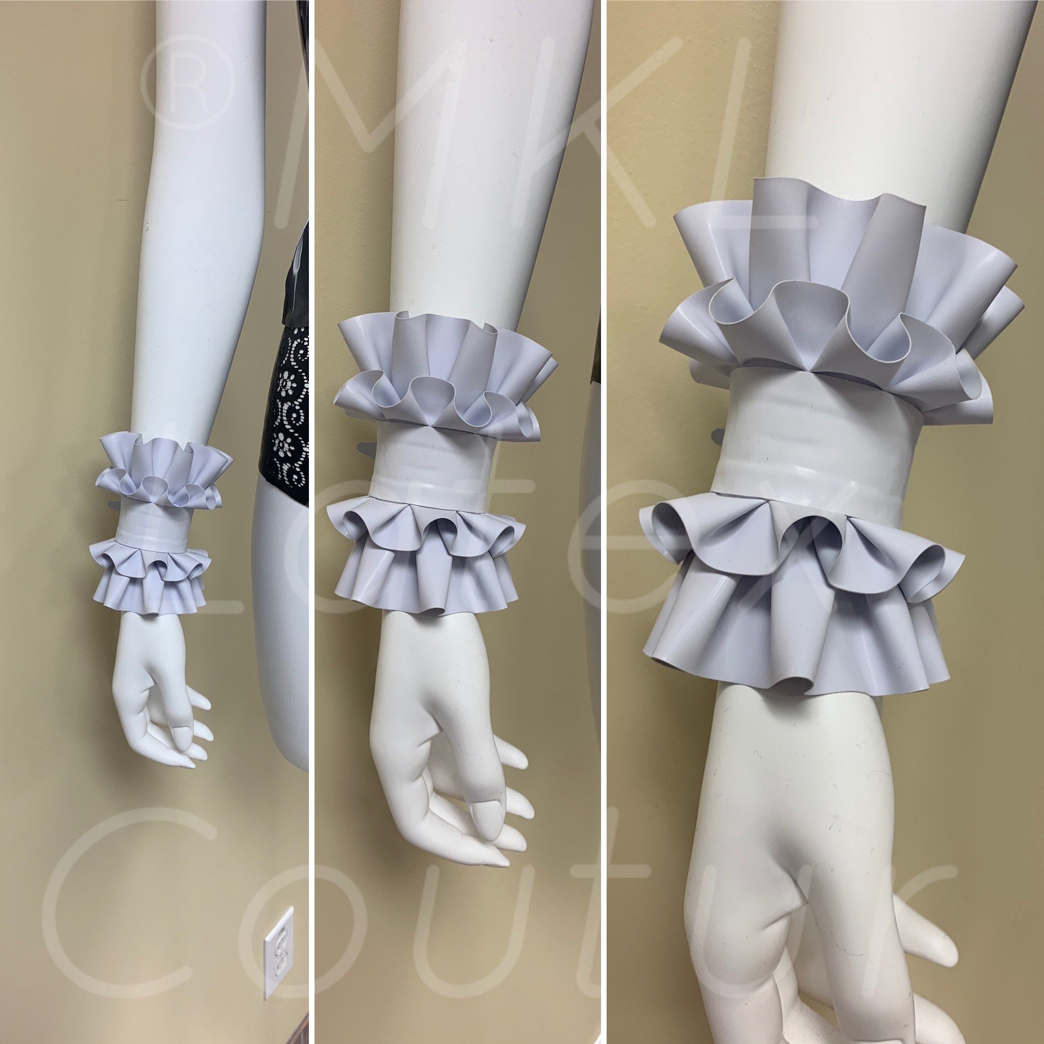 Frills Latex Collar and Wrists - Etsy.de
