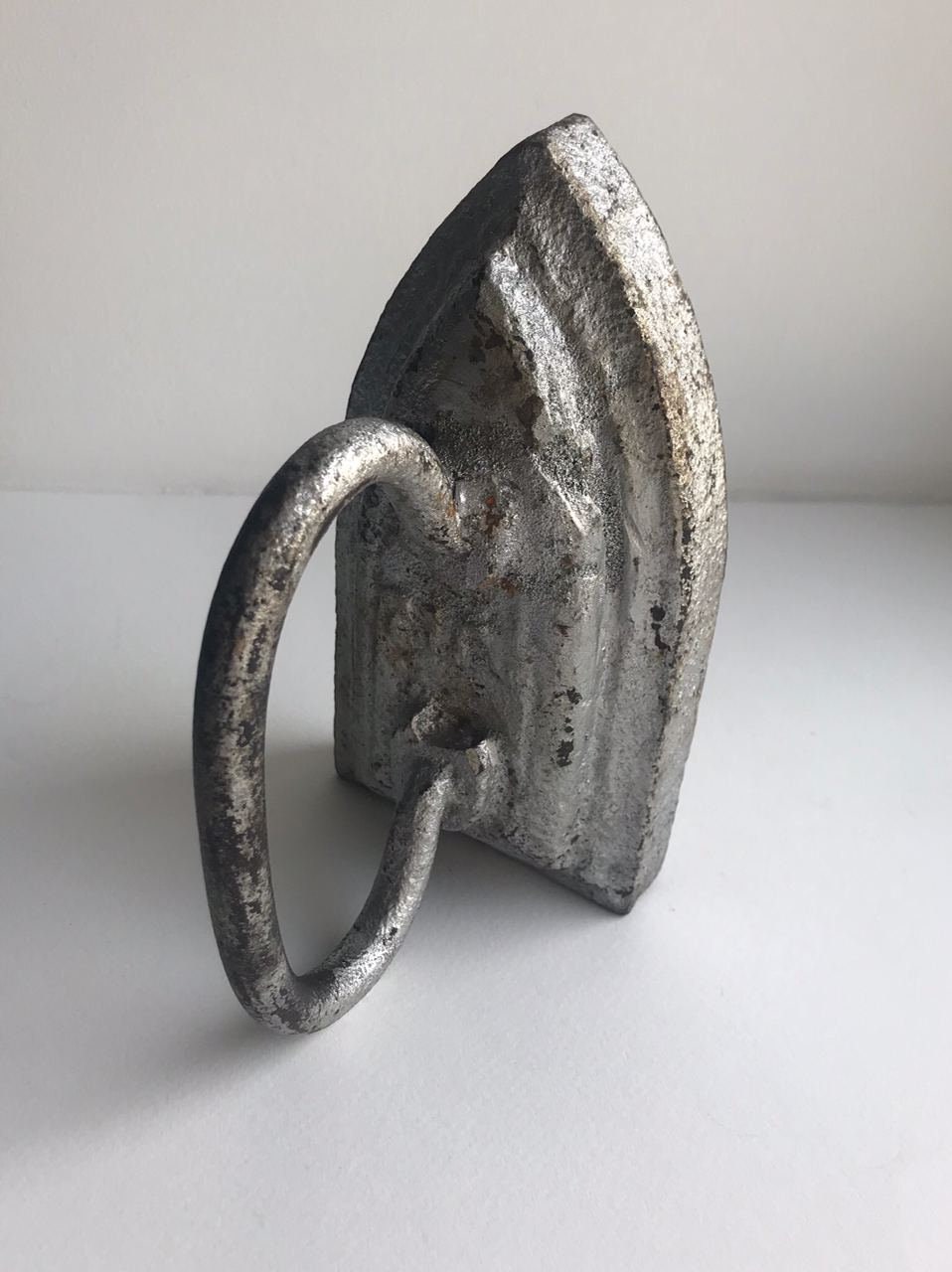 Vintage Sad Iron Old Iron Bookend Iron Vintage Home Decor Metal Iron ...