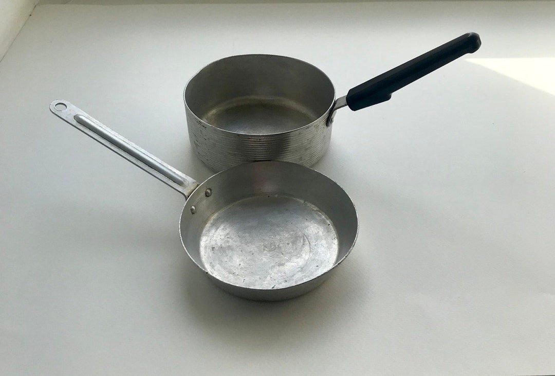 Vintage Little Frying Pan and Saute Pan, Old Pan, Vintage Kitchen Decor ...