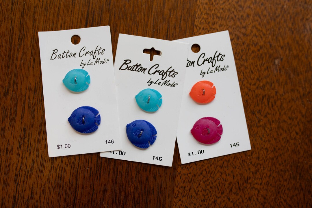 Vintage Fish Buttons by La Mode Vintage Fish Buttons Vintage Buttons ...