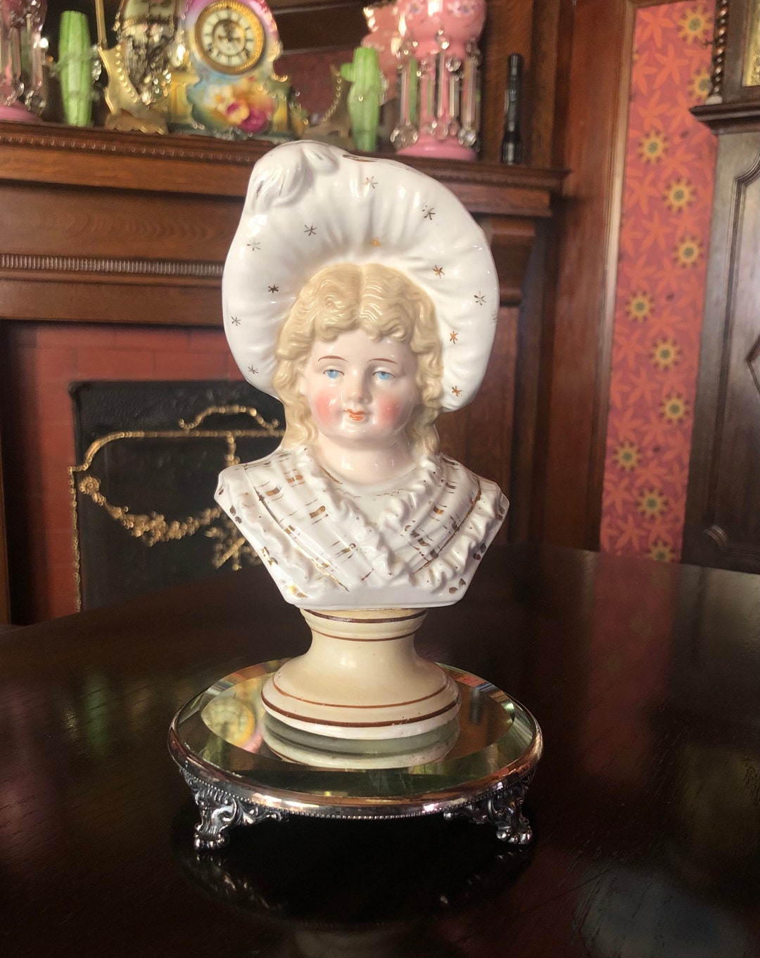 BEAUTIFUL VICTORIAN STAFFORDSHIRE Bust Possibly Young Martha Washington ...