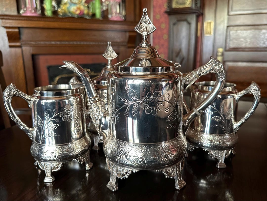 MAGNIFICENT AESTHETIC PERIOD Victorian Antique Meriden Silverplate Tea ...