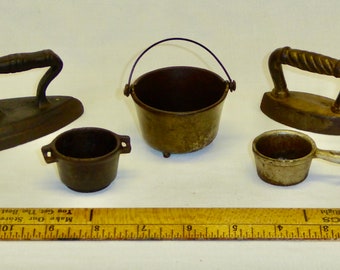 Antique Miniature Sad Iron - Etsy