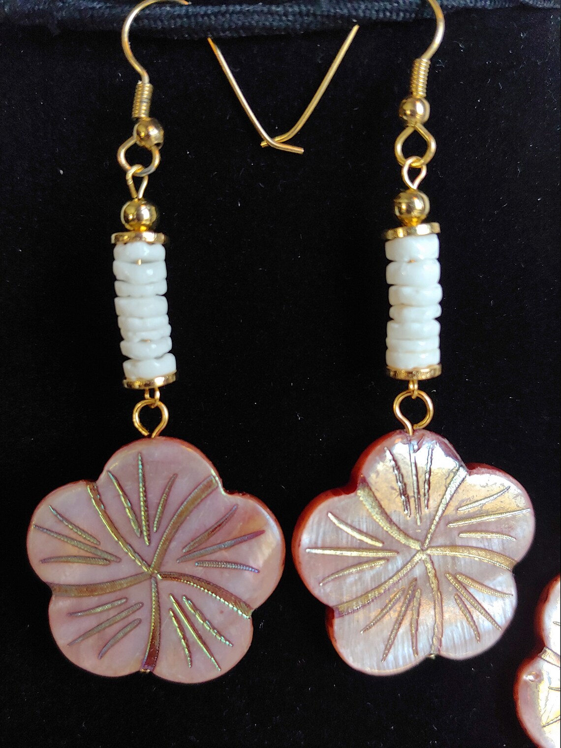 Mother-of-pearl AB Flowers and White Litub Shell Heishi - Etsy