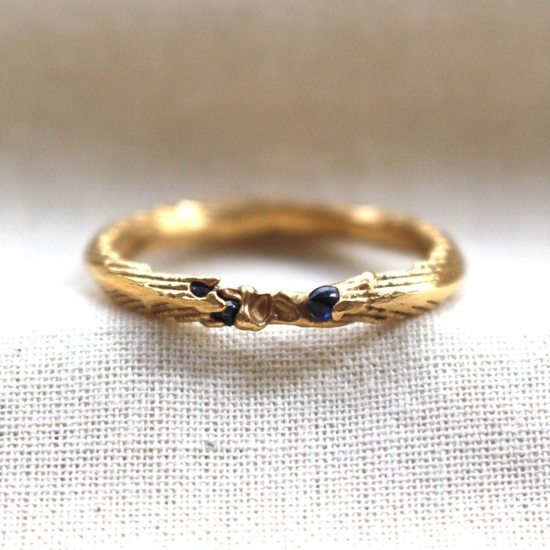 Stunning Cast in Place Blue Sapphire Textured Cuttlefish Cast - Etsy UK