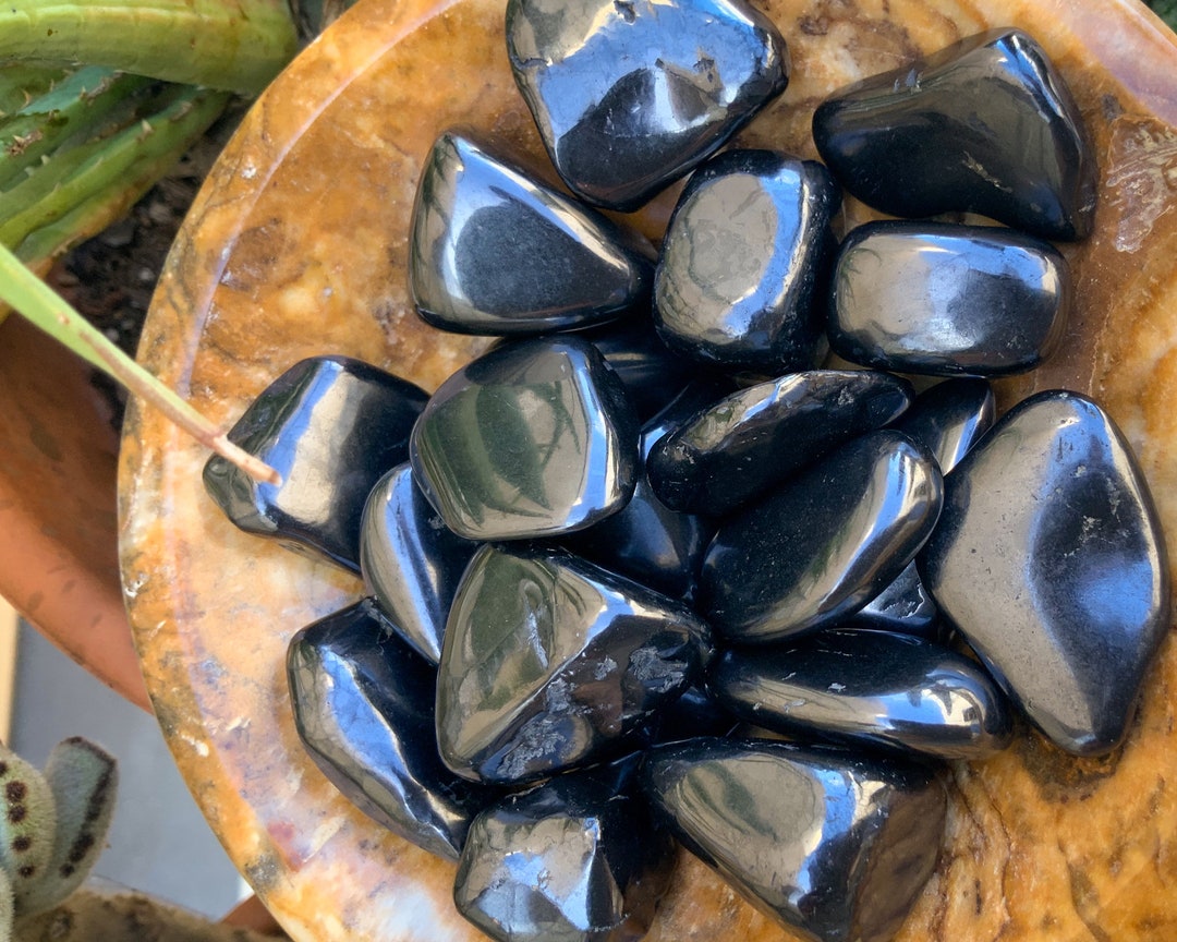 Shungite Tumbled Stone Tumbled Russian Shungite Pebble Polished Pocket ...