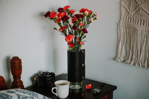 Leather Vase / Horween Leather Vase / Leather Houseware / | Etsy