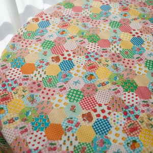 Hexagon Patchwork Pattern Cotton Fabric / 45cm X 110cm ( 17.5" X 43 ...
