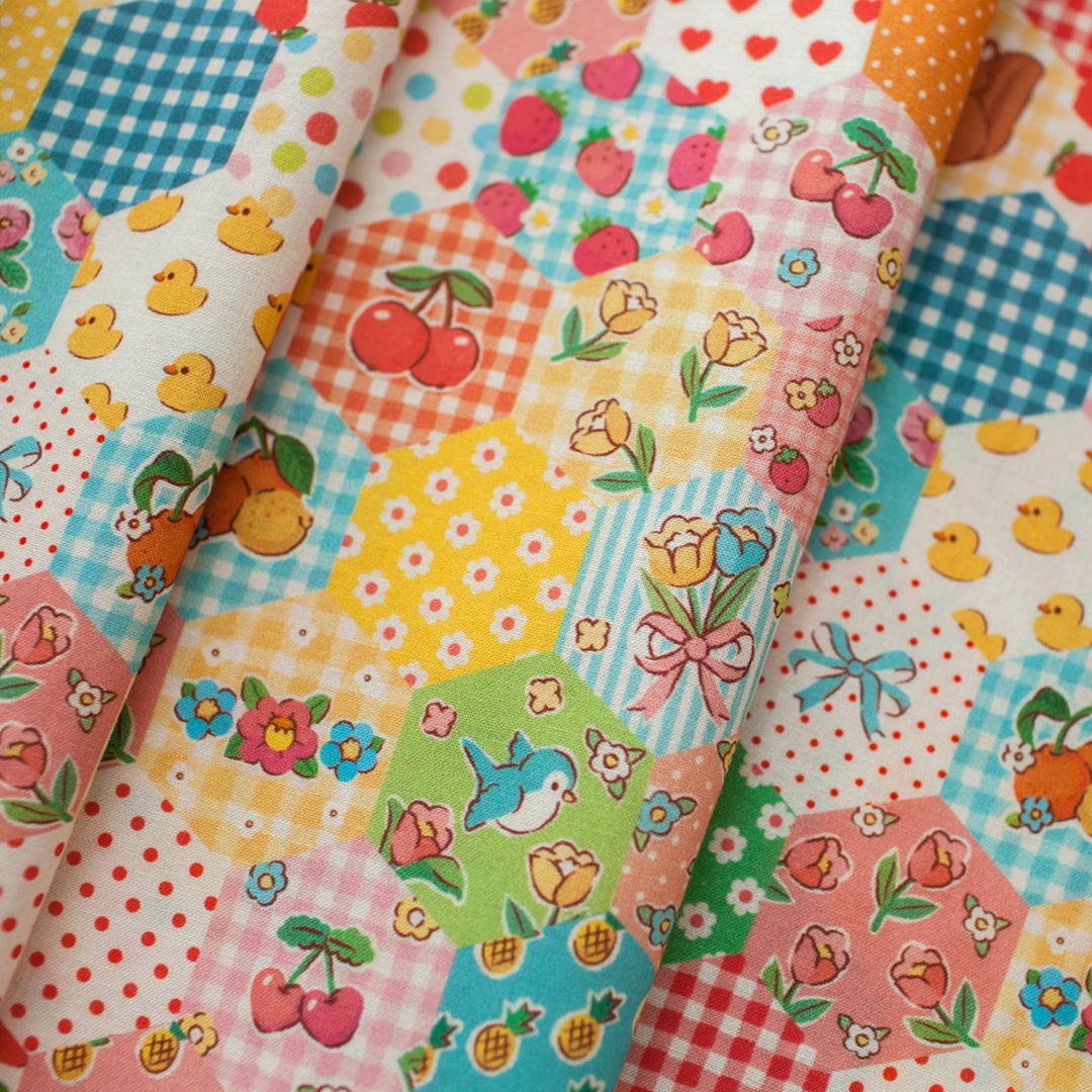 Hexagon Patchwork Pattern Cotton Fabric / 45cm X 110cm ( 17.5" X 43 ...