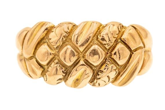 9ct Gold Chunky Embossed Ring - Gem