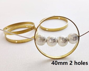 Circle frame pendant | Etsy