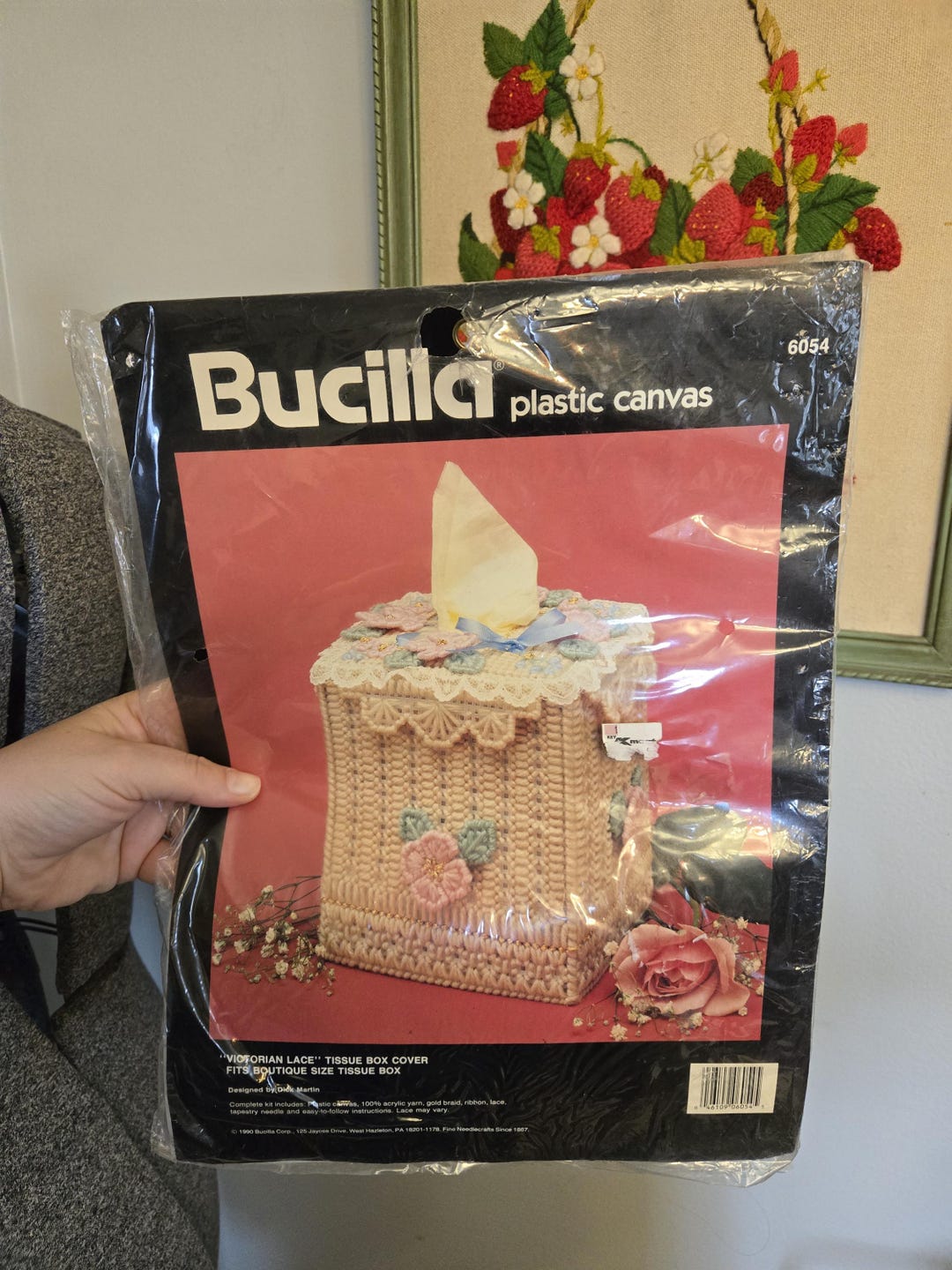 Vintage Bucilla 1990 Plastic Canvas Victorian Lace Tissue Box Cover ...