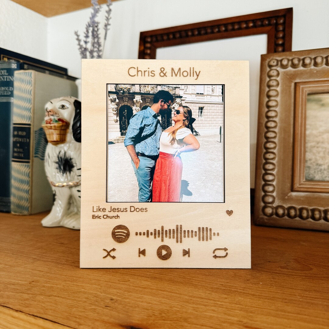 Music Linking Frame, Song Frame, Custom Song Picture Frame - Etsy