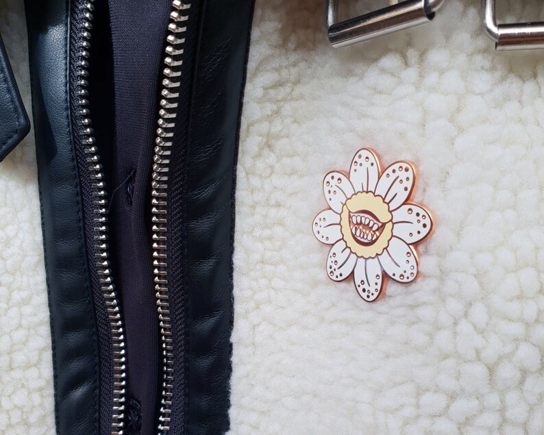 Daisy Enamel Pin Flower Badge Hard Enamel Pin Spooky Pin - Etsy