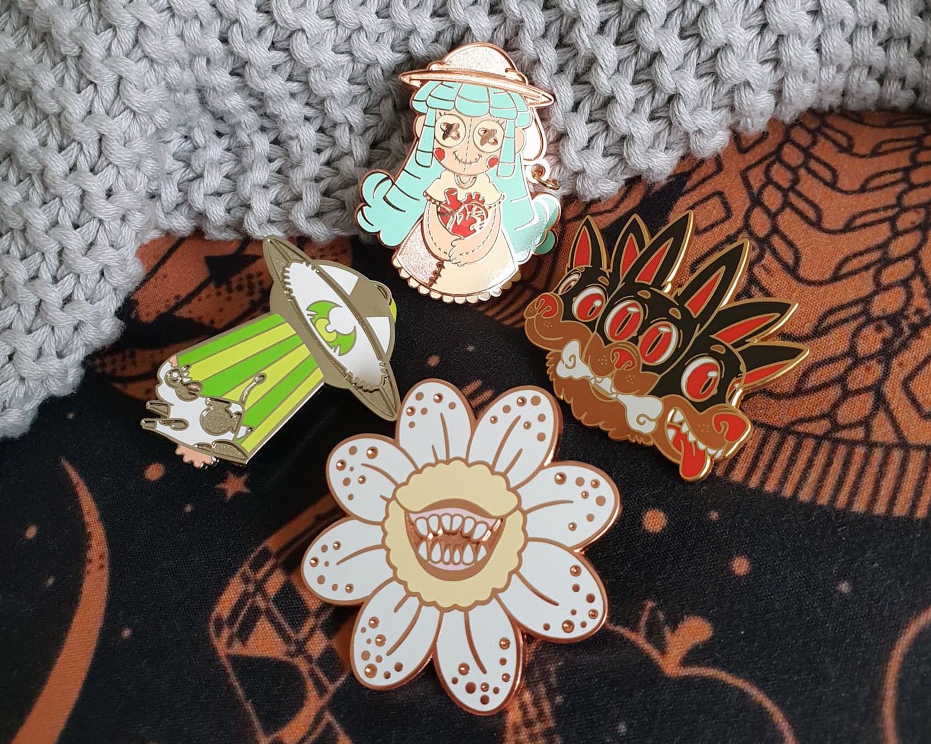 Daisy Enamel Pin Flower badge Hard enamel pin spooky pin | Etsy