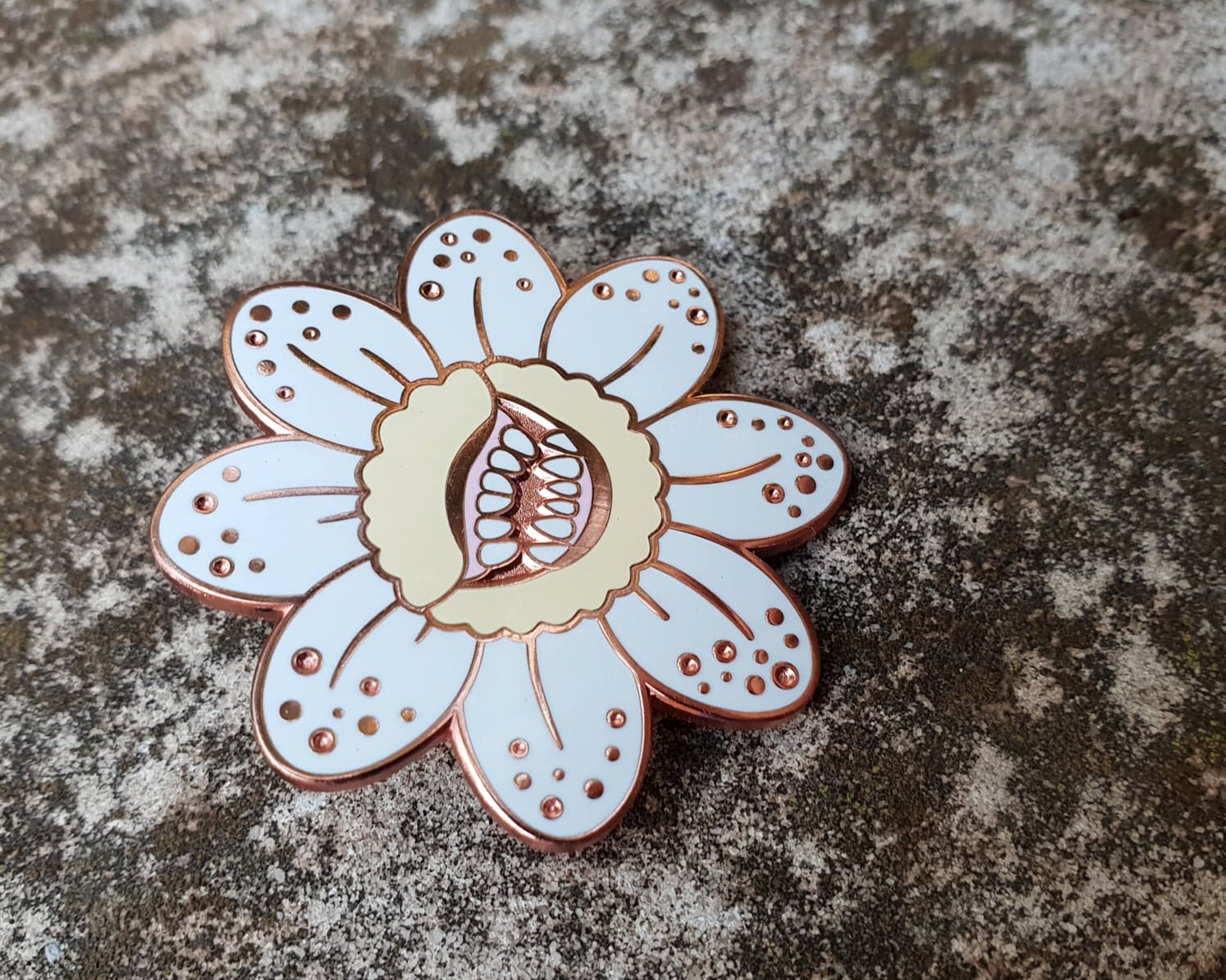 Daisy Enamel Pin Flower badge Hard enamel pin spooky pin | Etsy