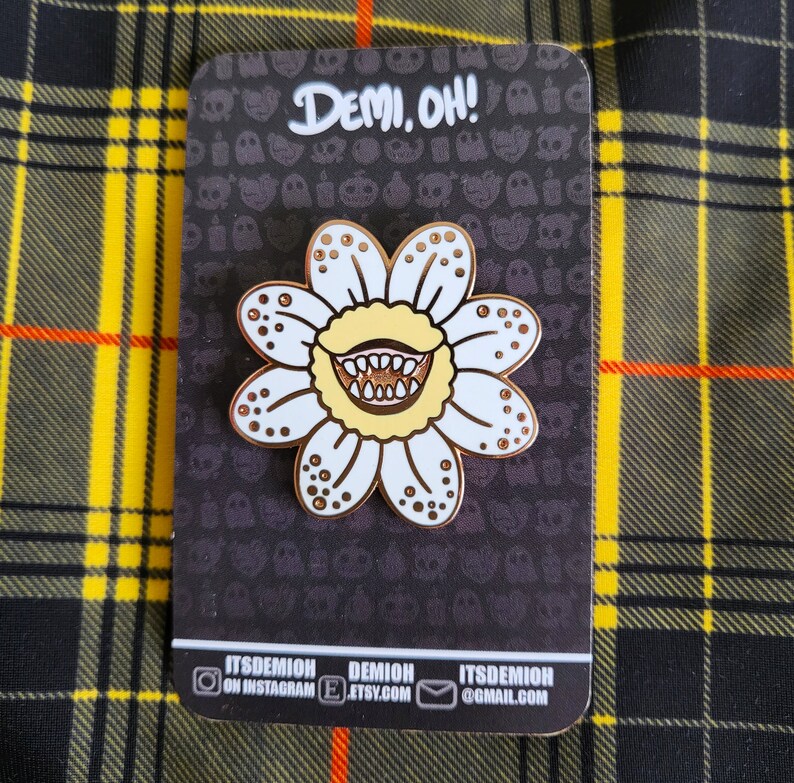 Daisy Enamel Pin Flower Badge Hard Enamel Pin Spooky Pin - Etsy