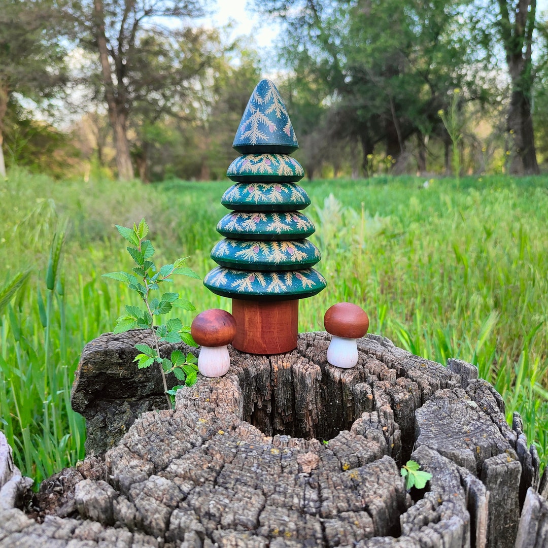 Christmas Tree Peg Doll | Hand-painted Christmas Tree Pyramid: Unique ...