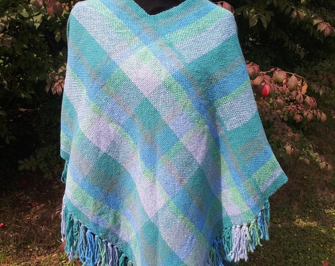 Handwoven Wool V Shawl - Etsy