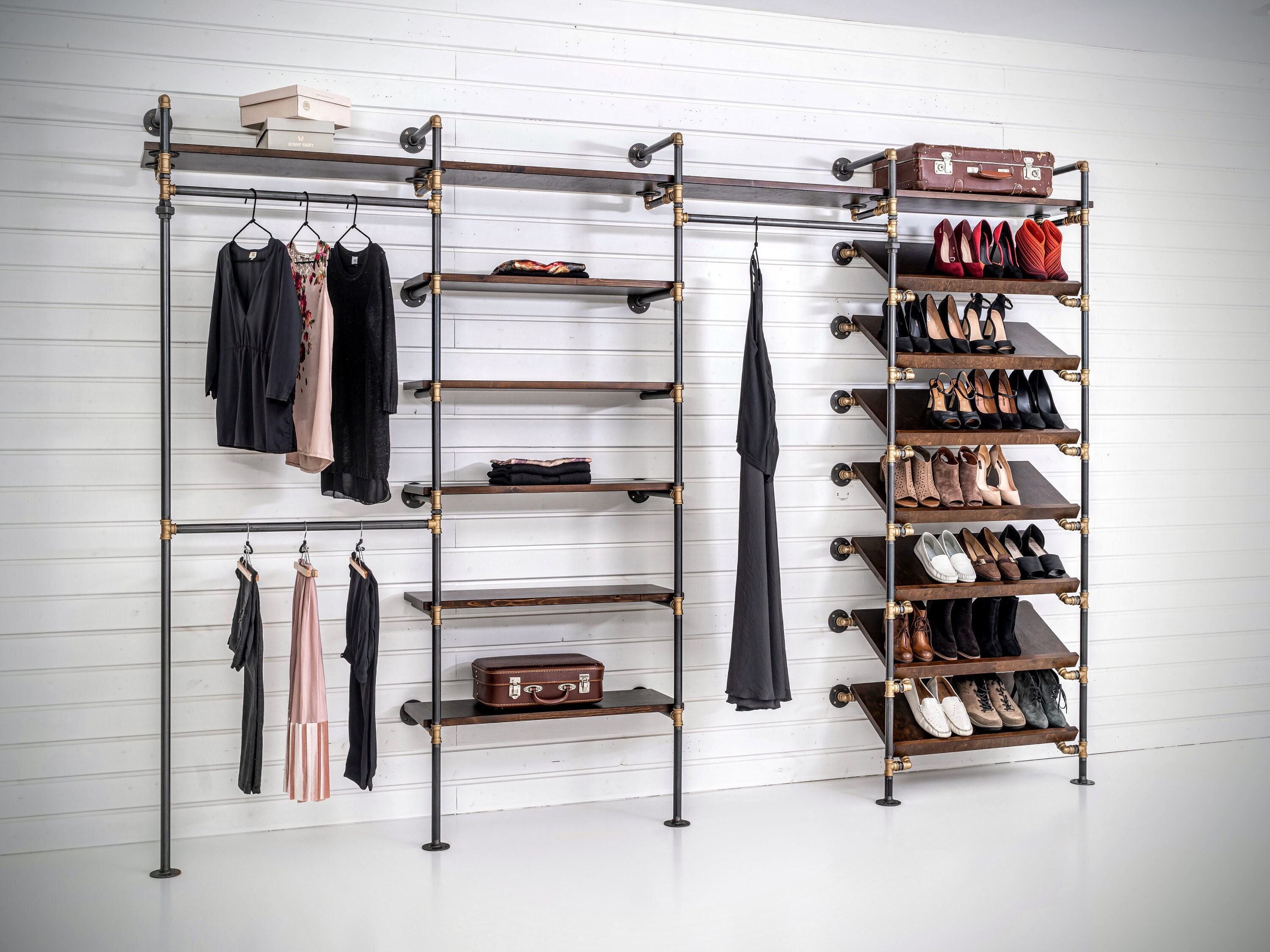 Closet coat hanger store