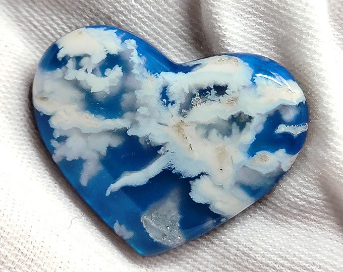 Natural Heart Shape White Plume Agate Bright Blue Cabochon Doublet With ...