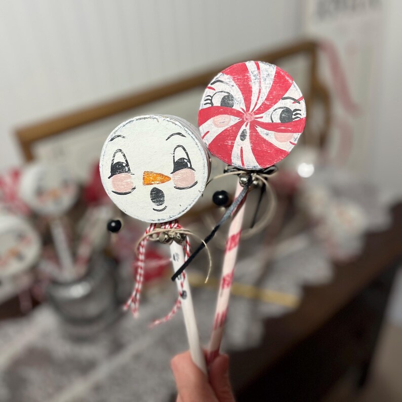 12” Retro Snowman Face - Spinning Hand Drum / Party Noisemaker: Hand ...