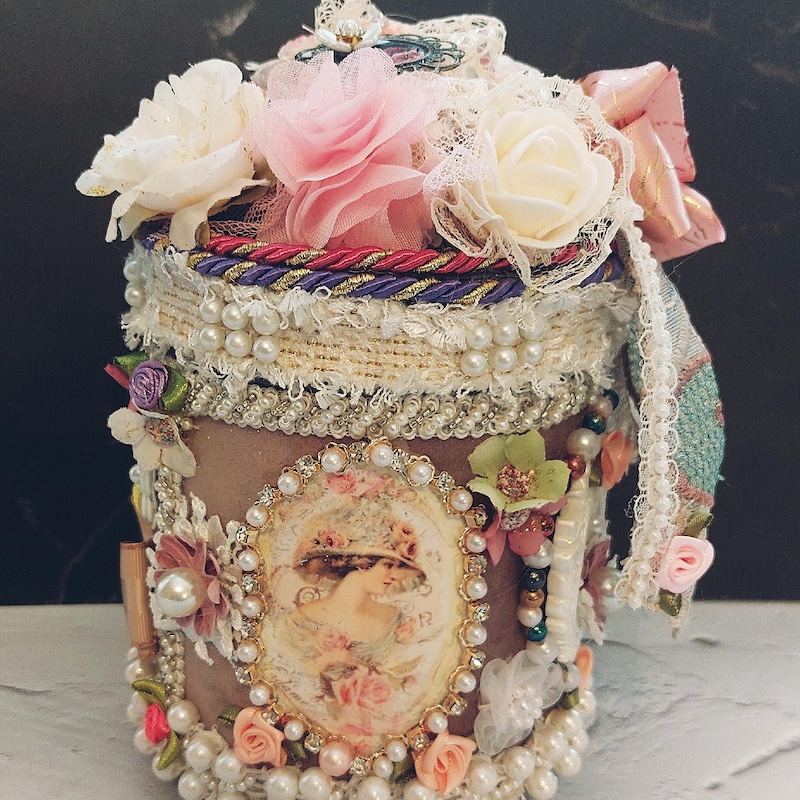 Victorian Gifts - 60+ Gift Ideas for 2025