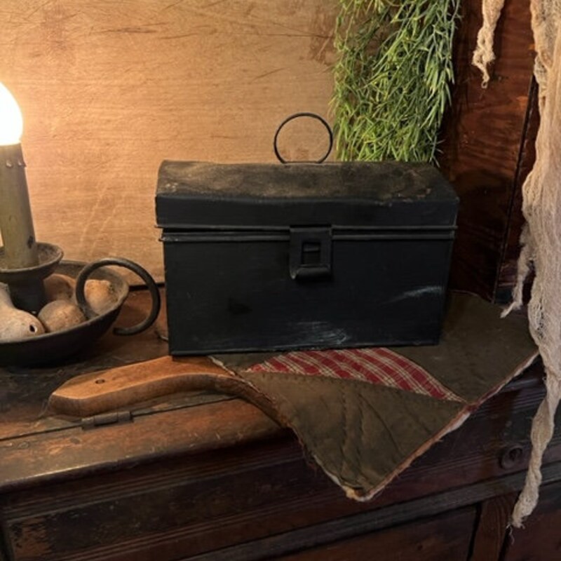 Old Tin Box - Etsy