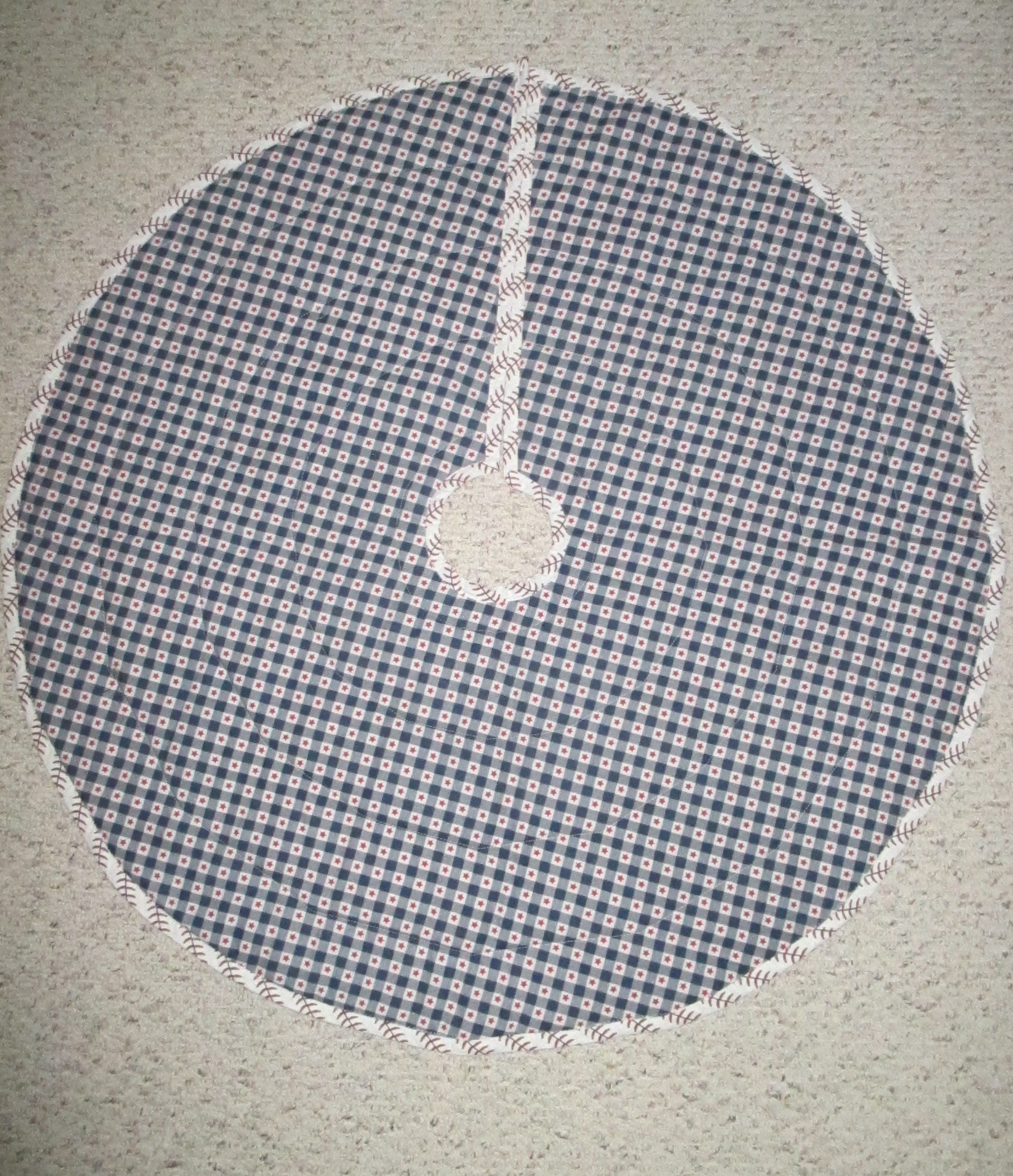 Christmas Tree Skirt 41" Round Quilted Reversible Boston Red Sox ...