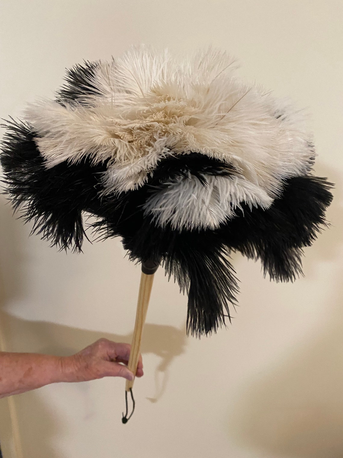 Black and White Combined First Grade Ostrich Feather Display Duster ...