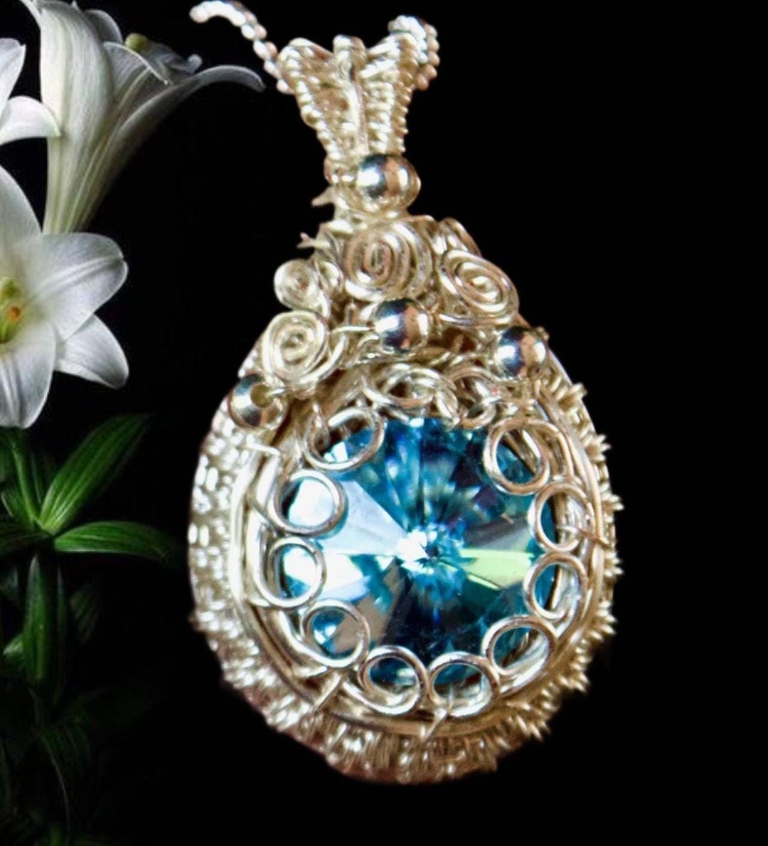 Aquamarine Blue Swarovski Crystal Necklace - Etsy