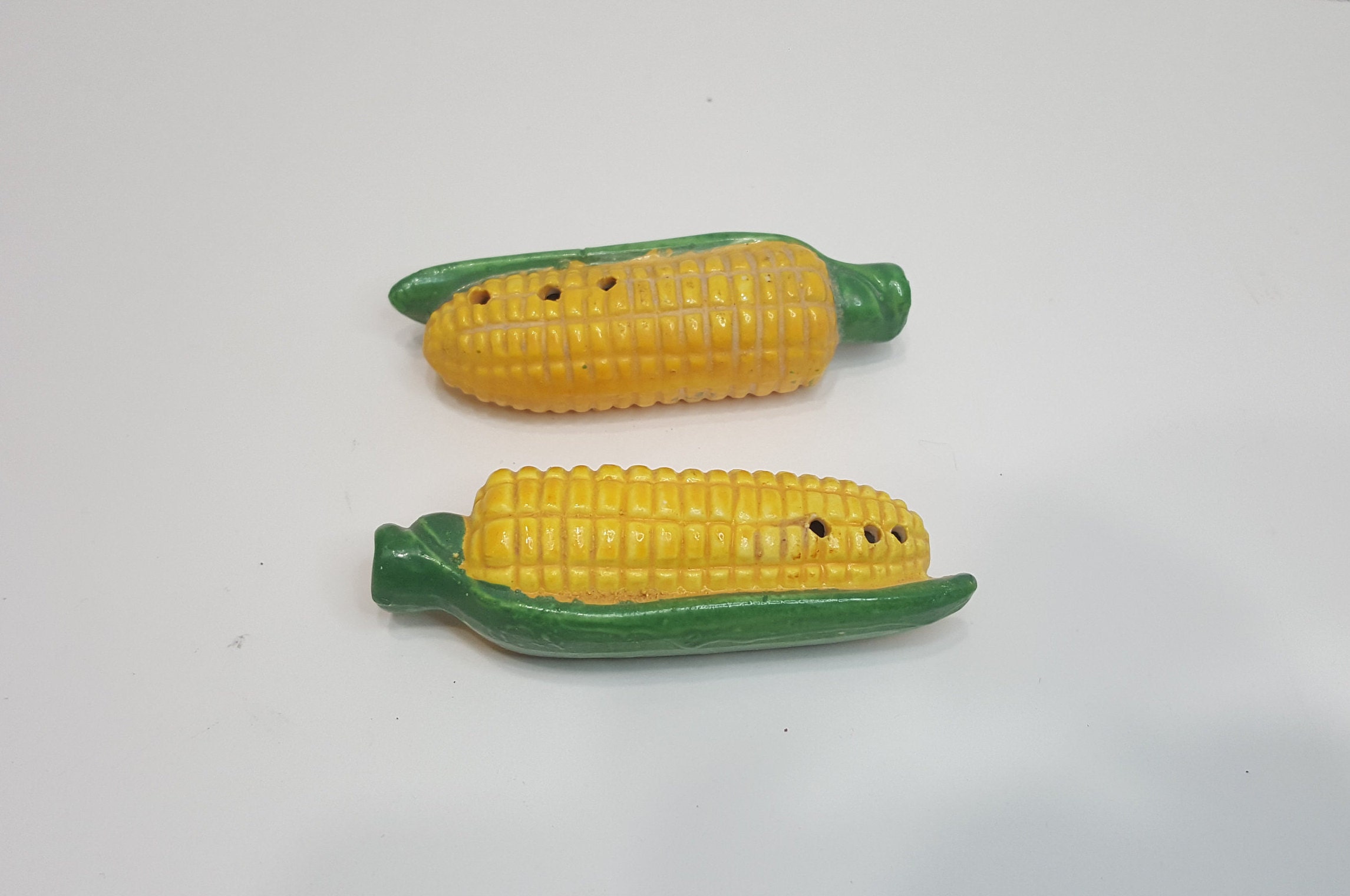 Salt & Pepper Shakers Salt and Pepper Shakers Farmhouse Picnic Table ...