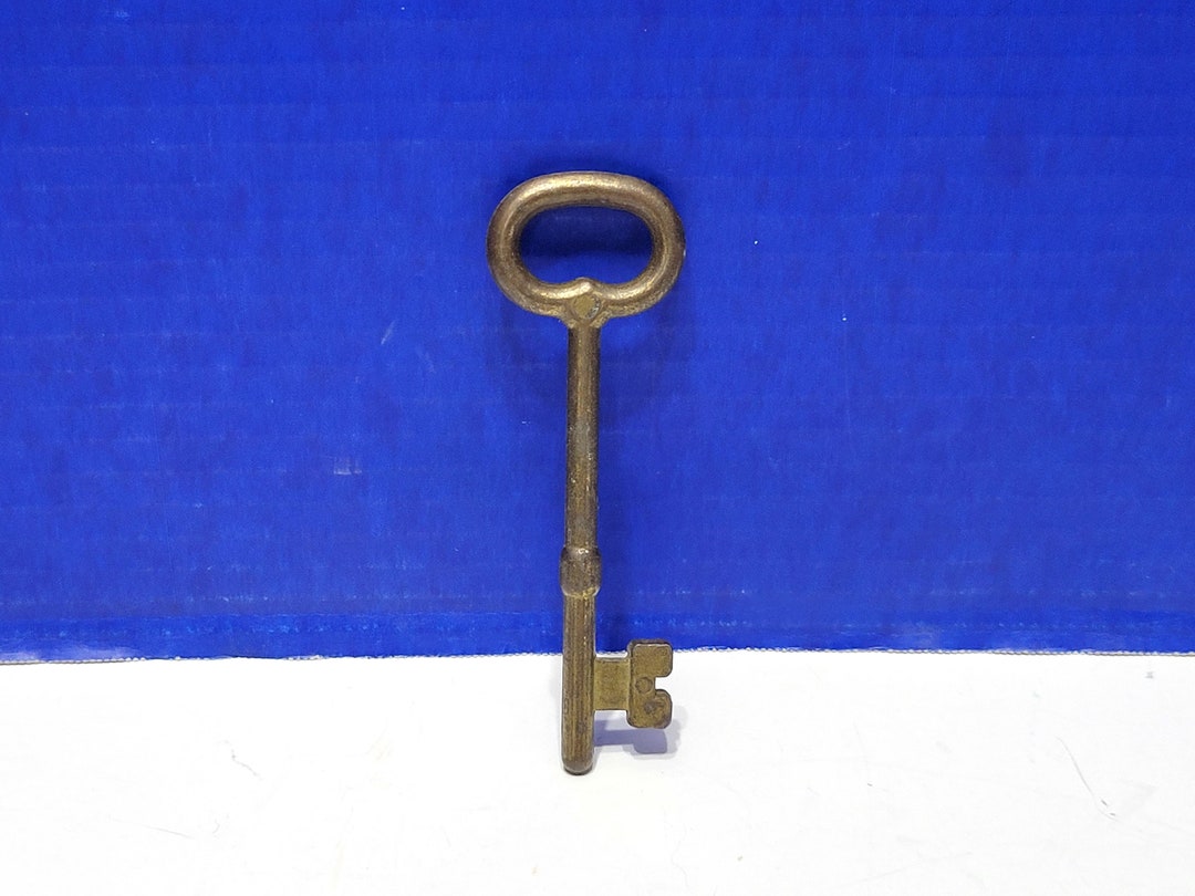 Vintage Long Skinny Skeleton Key - Etsy