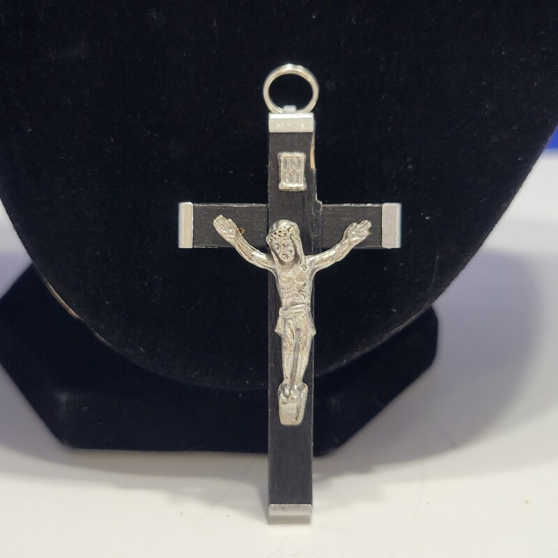 Crucifix Pendant - Etsy