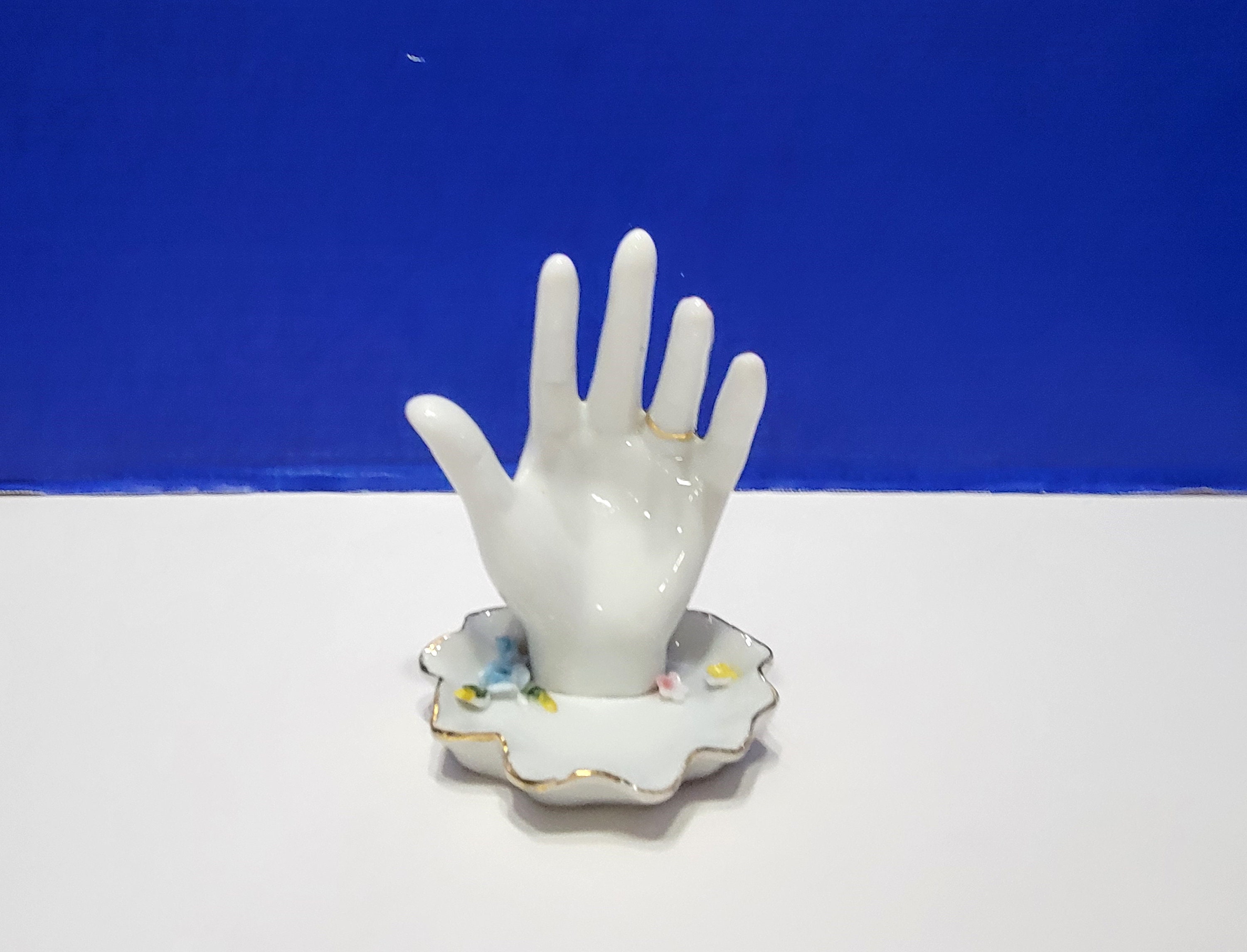 Porcelain hand ring holder store