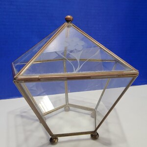 Vintage Glass Pentagon Display Box Hinged Lid and Etching - Etsy