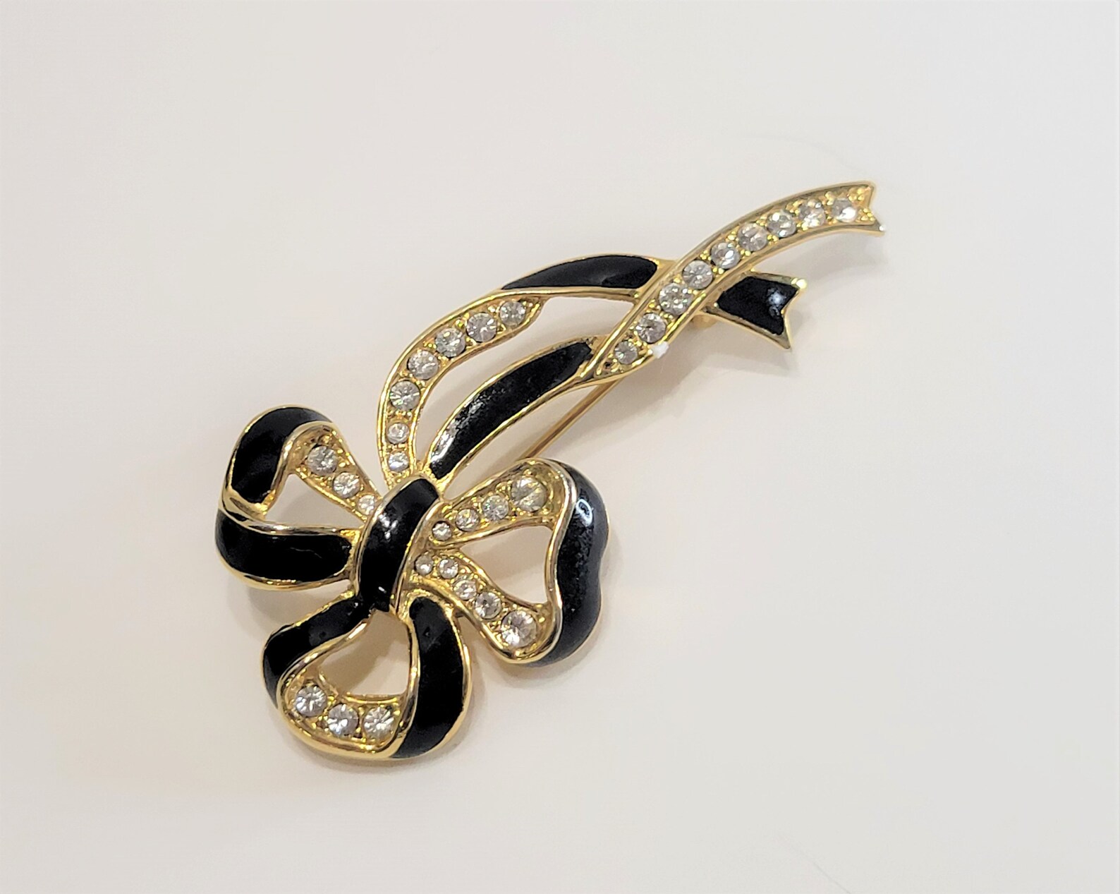 Vintage Black Enamel Bow Pin With Rhinestones - Etsy