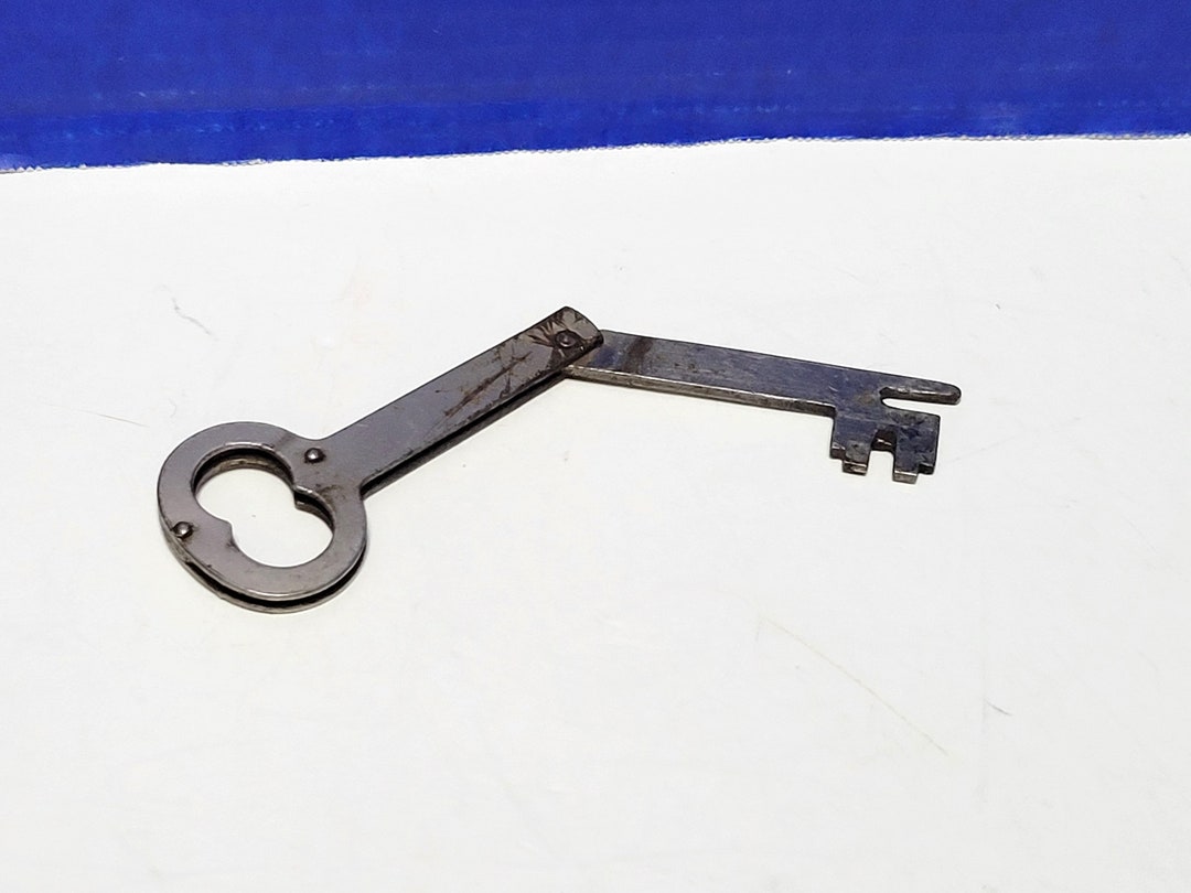 Vintage Folding Metal Skeleton Key - Etsy