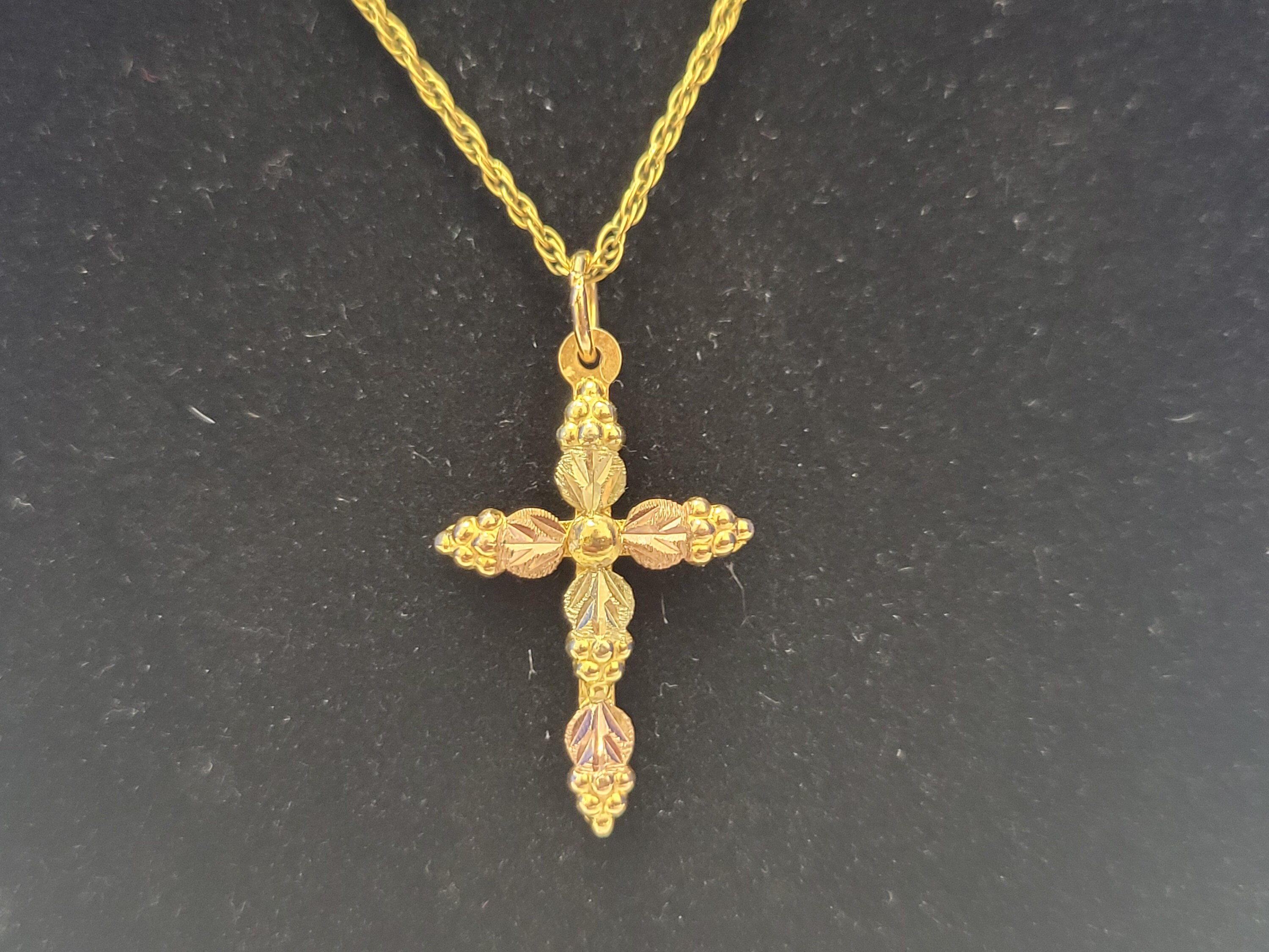 Vintage 10K Black Hills Gold Cross Pendant Necklace