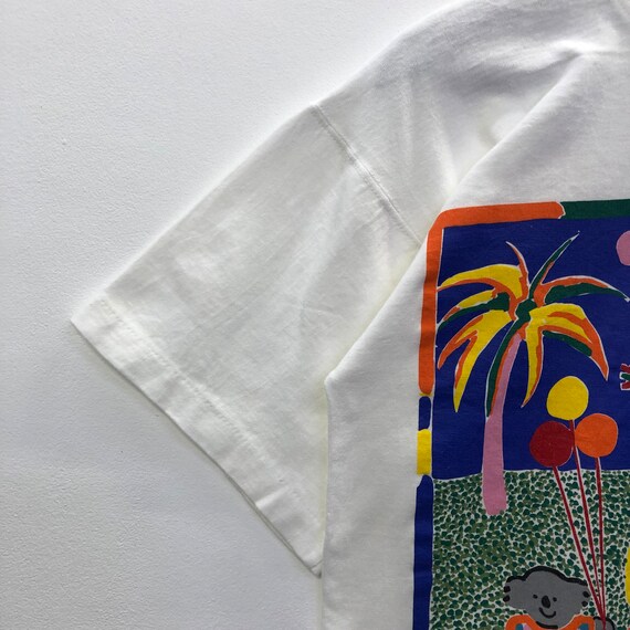 Rare!! Vintage Ken Done Art T-shirt - Gem