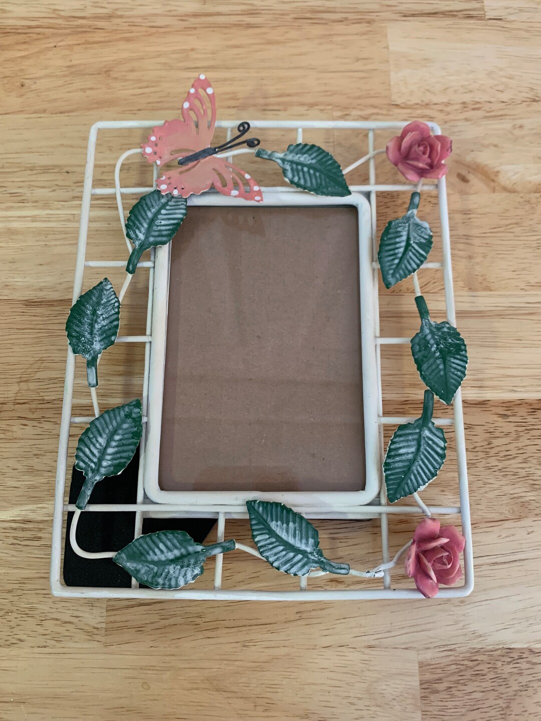 Metal Framedcolorful Butterflies Vine Decorated Picture Frame With Kick ...